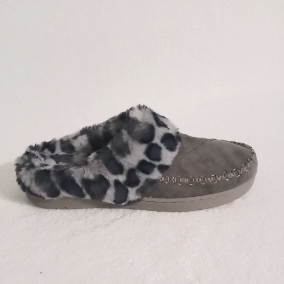 Earth Origins | Shoes | Earth Original Raine Slipper Size Gray ...